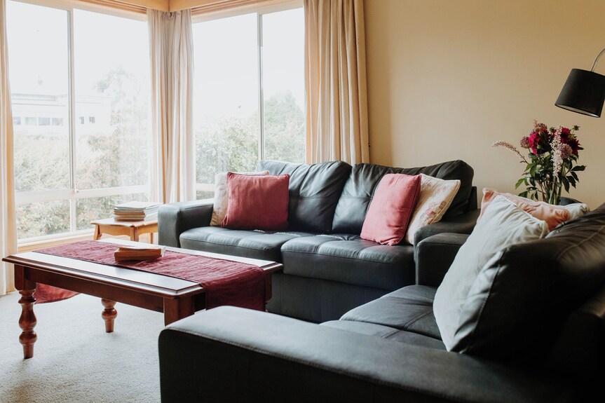 Belle Cottage - Spacious Self-contained 2 Bedroom House - Tasmania