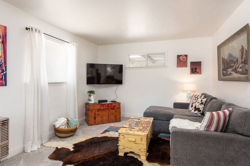 Escape To Sebastopol's Charm, Near The Barlow. We Love Dogs! - Santa Rosa, CA