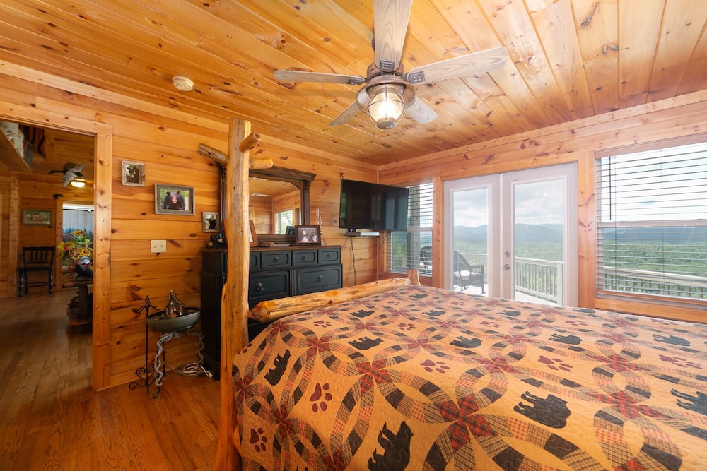 The Summit - A Spacious Luxury Cabin W/unbeatable Panoramic Views - Cleveland, GA