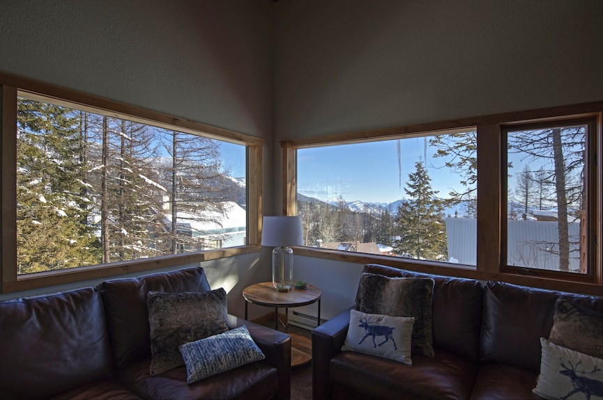 Neu Renoviert, Schöne Aussicht, Spielzimmer, Zugang Zu Den Skipisten, Whirlpool Und Vieles Mehr - Montana