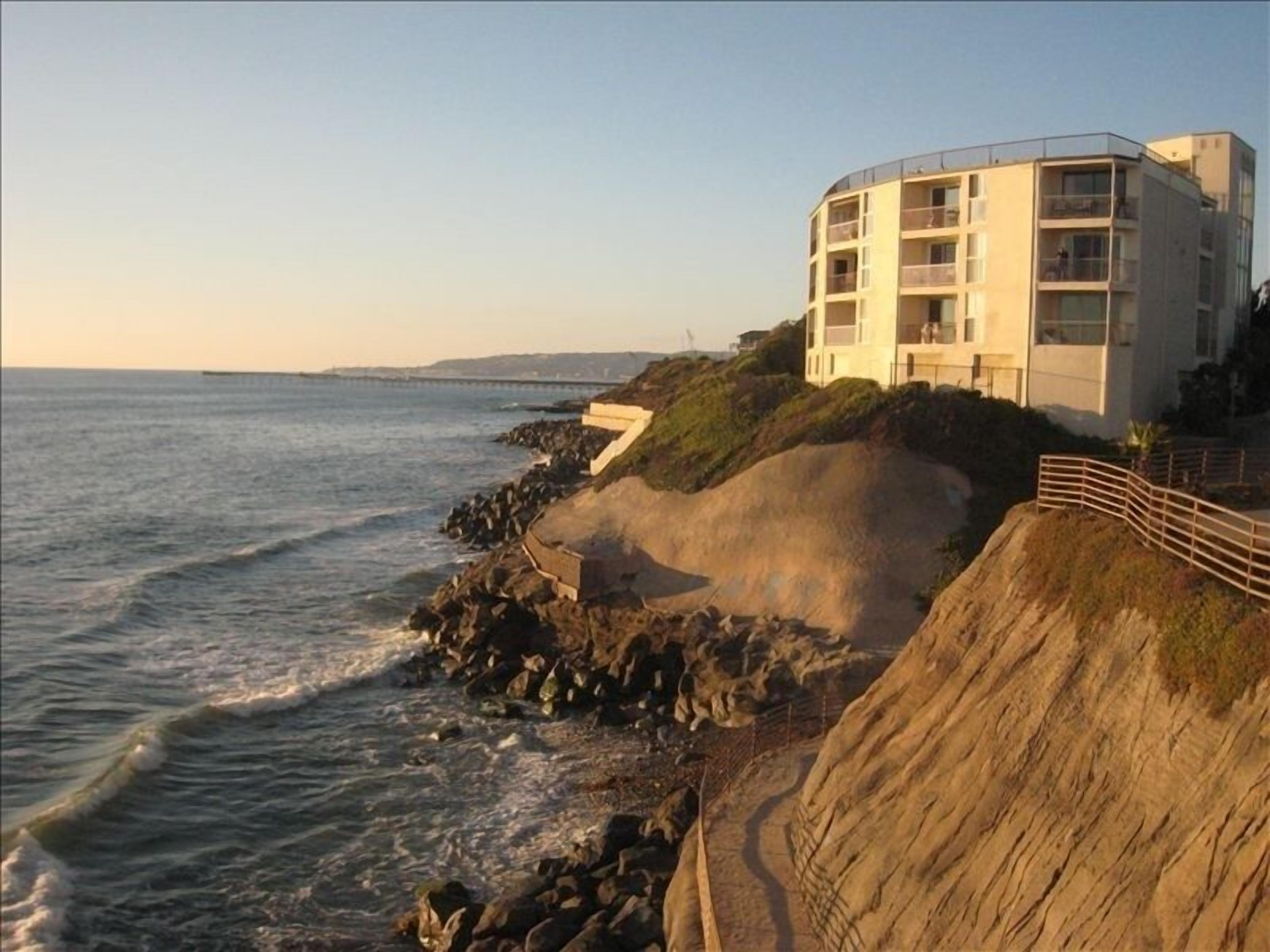 On Top of Sunset Cliffs - San Diego | Vrbo