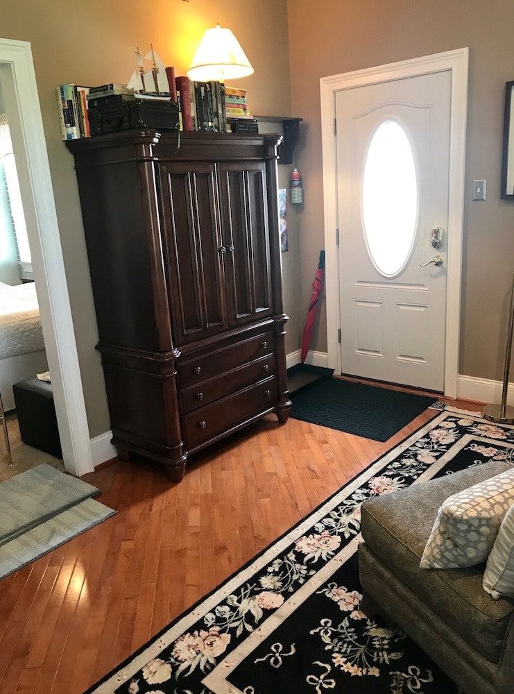 Stylish Private Suite In The Heart Of Brandywine Valley - Media, PA