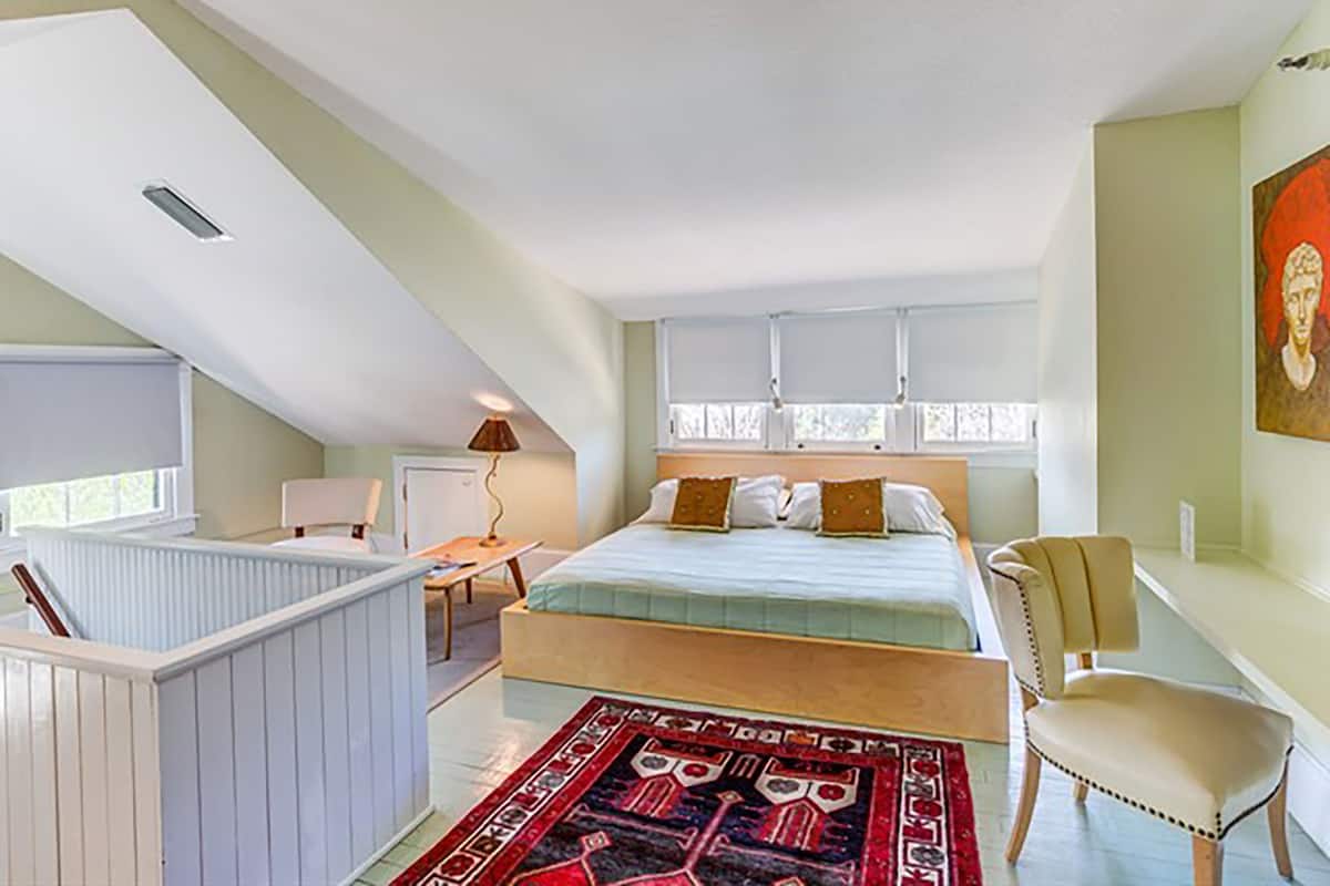 Quarto Design, 1 cama king-size, não fumadores, vista para o jardim (The Treehouse) | Ferro/tábua de engomar, camas desdobráveis, Wi-fi grátis 