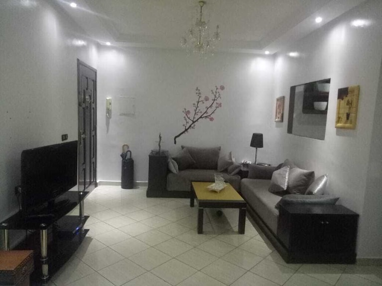 Apartamento Mzn Céntrico Y En Un Barrio Residencial - Tánger