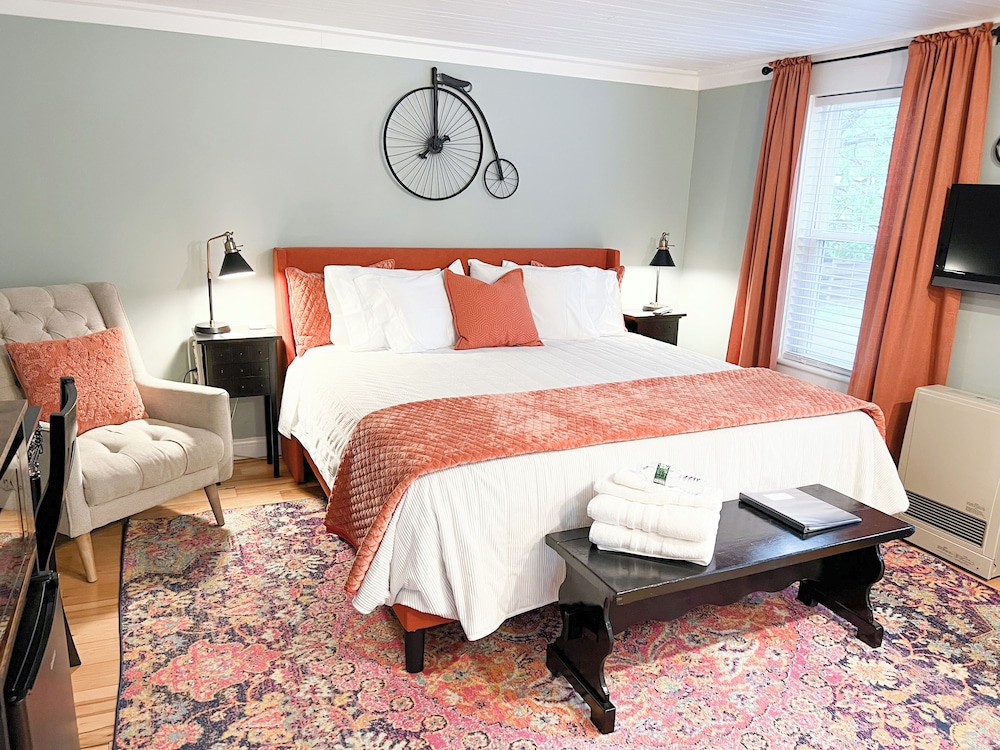 Freedom House B&b - Maine