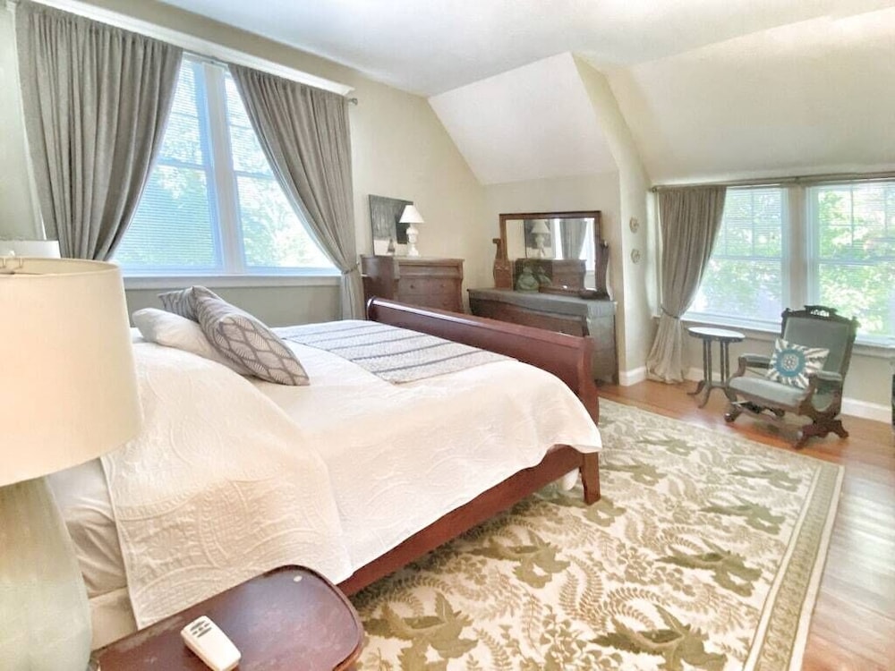 Huge Gilded-age Home For Entertaining - Falls Church, VA