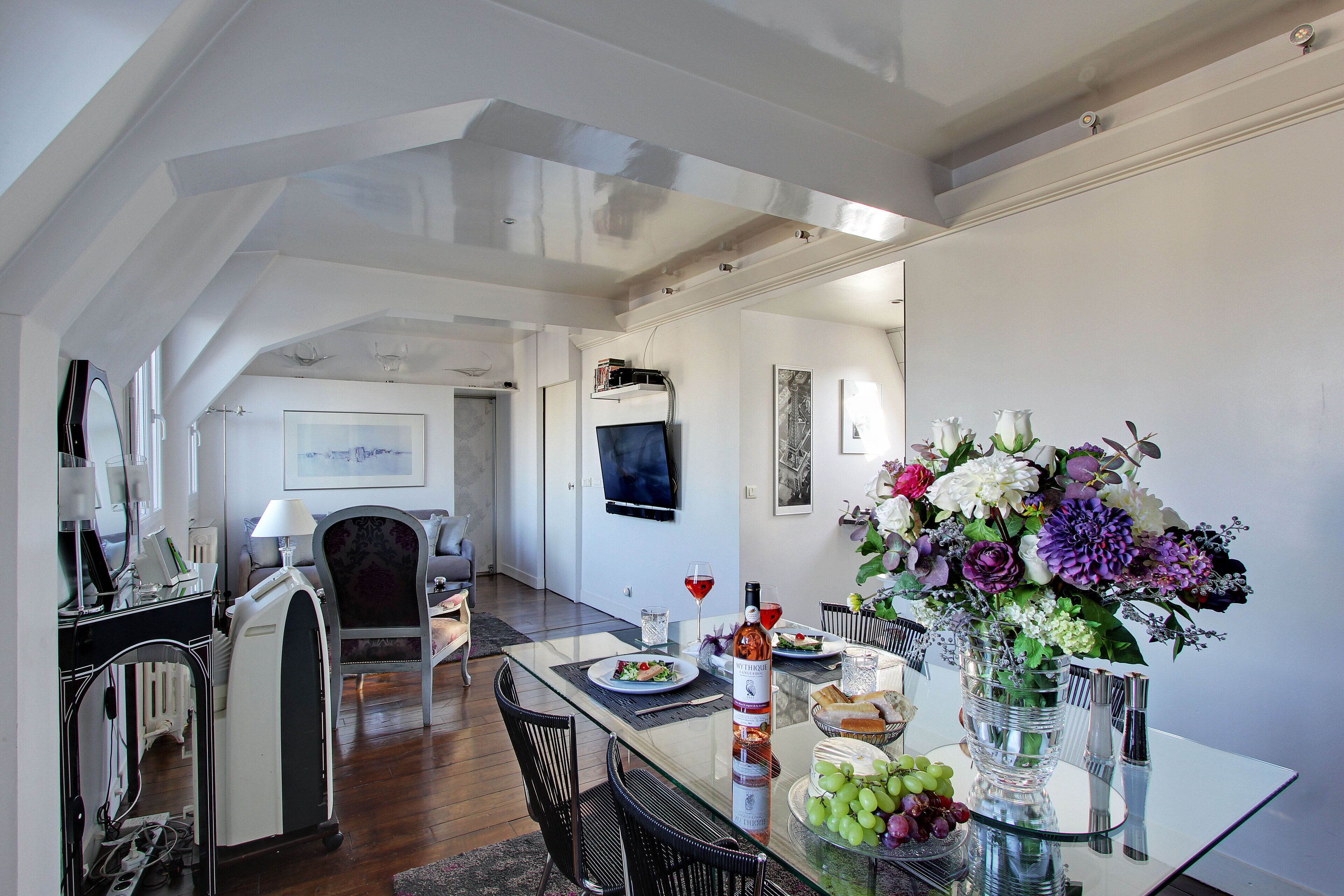 15 Most Popular International Vacation Rentals (2022) | TravelAwaits