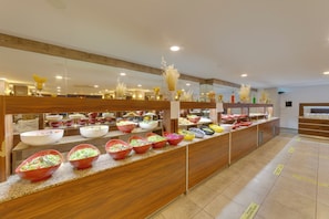 Pequeno-almoço tipo buffet diário incluído 