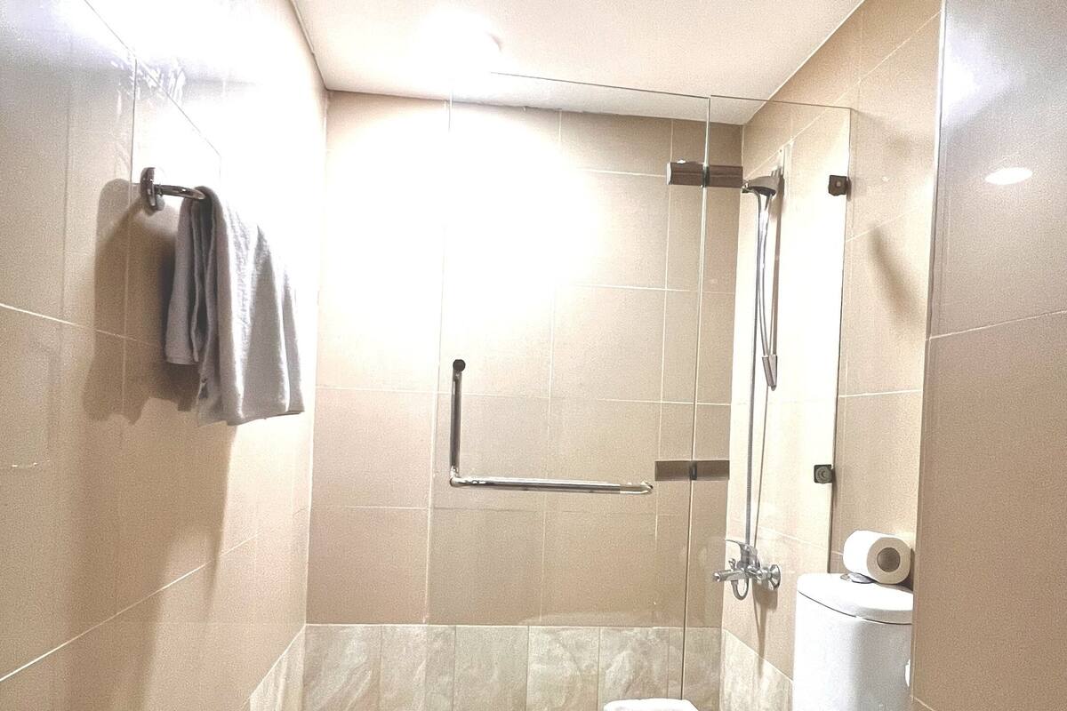 Minibar, secretária, cortinas/cortinados opacos, quartos insonorizados