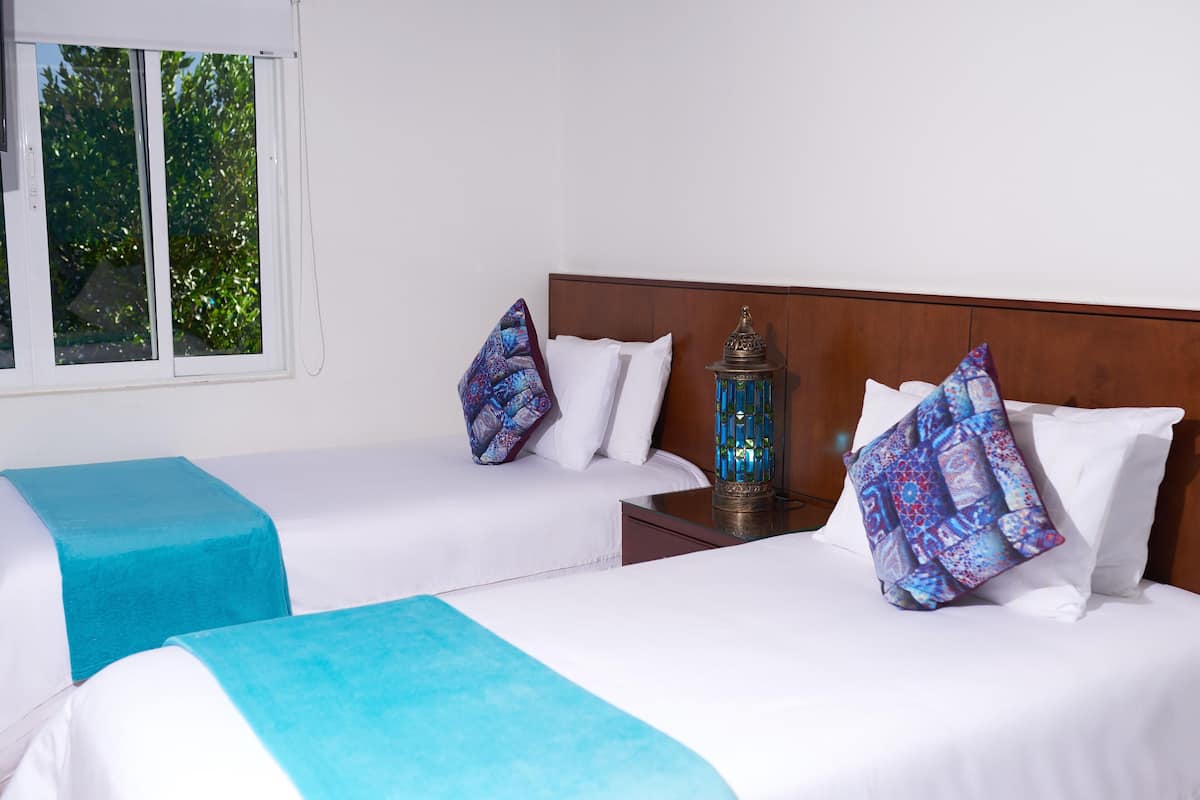 Quarto Familiar, várias camas, não fumadores | 1 quarto, lençóis de algodão egípcio, roupa de alta qualidade