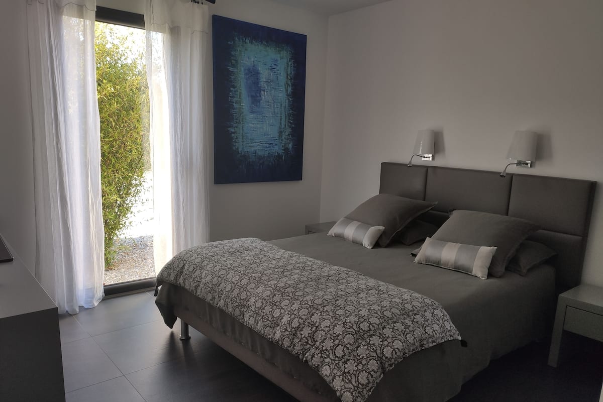 Quarto Deluxe, 1 cama queen-size | 3 quartos, lençóis de algodão egípcio, roupa de alta qualidade