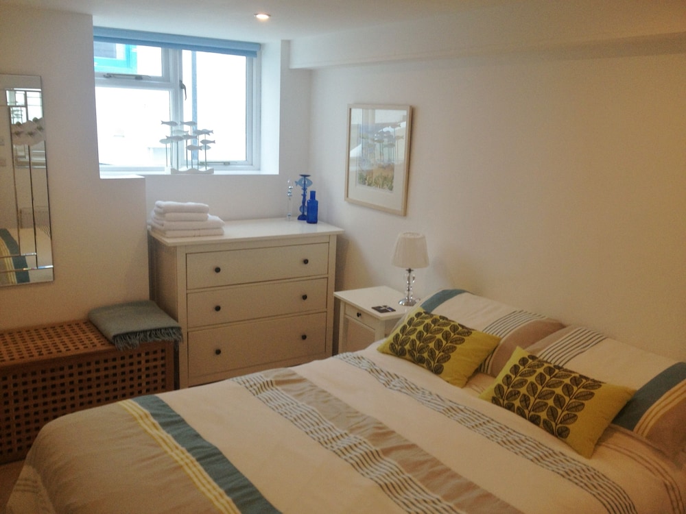 The Cobbles St Ives Gorgeous Apartment +Patio - St Ives
