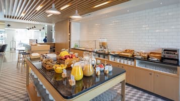 Pequeno-almoço continental diário incluído