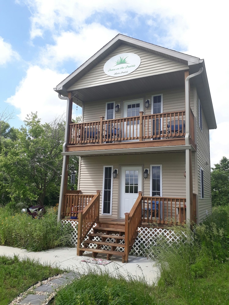 Peace On The Prairie Too - Tiny House, Pets Allowed, No Cleaning Fee. - Jacksonville, IL