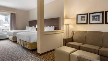 Cofre no quarto, secretária