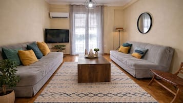 Apartamento | Área de estar | TV de tela plana