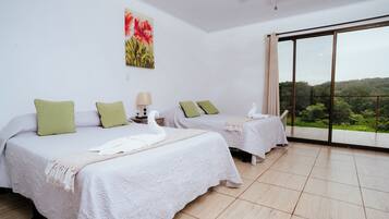 Estúdio Familiar, 1 quarto, não fumadores, vista para a montanha | Lençóis de algodão egípcio, roupa de alta qualidade, secretária