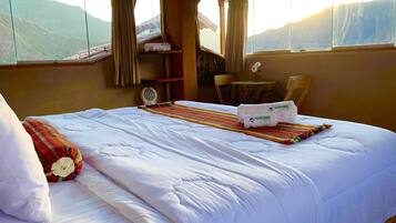 Huaynapicchu King Suite with Valley View | Vista do quarto