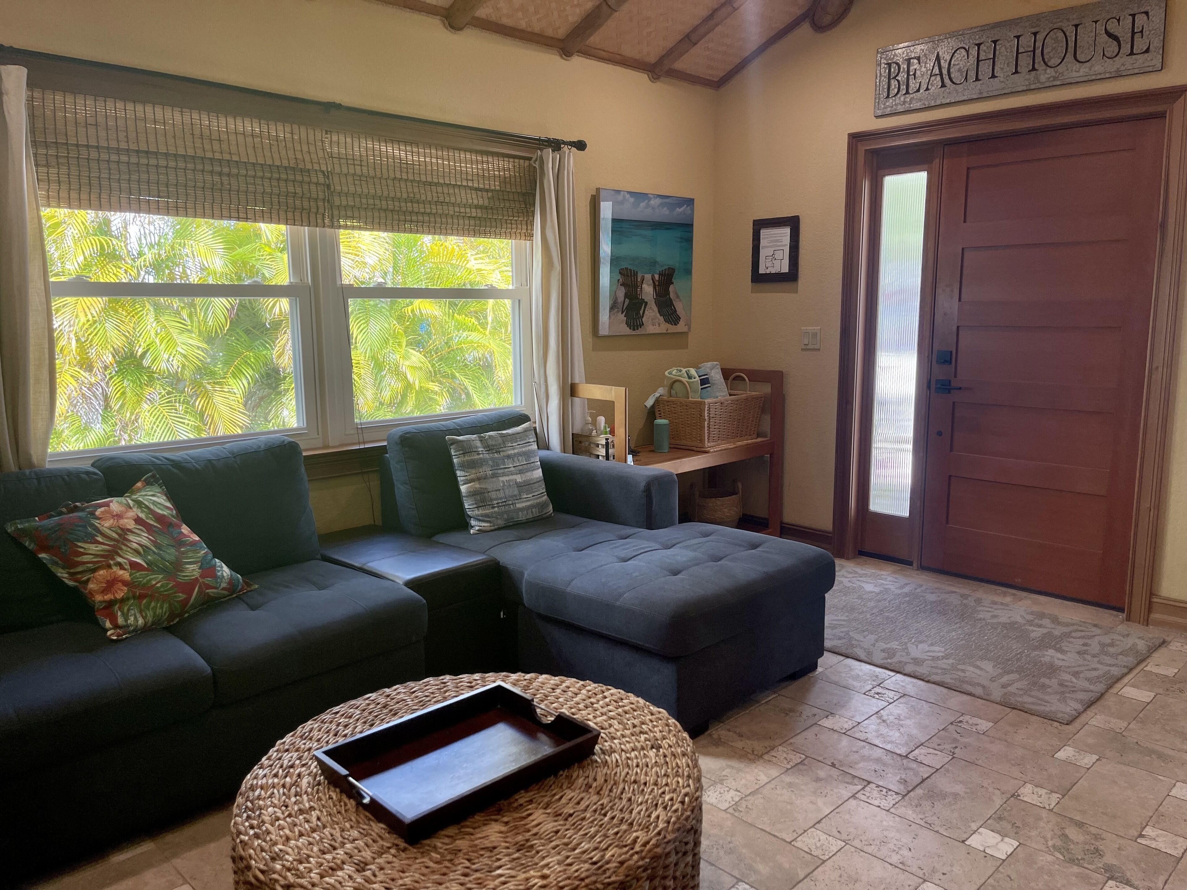 Mi Oasis Getaway! Just 200 Steps To The Beach On A Very Quiet Street - Anna Maria, FL