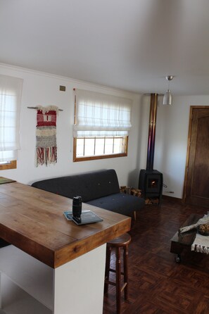 Cabana de Madeira Superior, várias camas, não fumadores, vista para a baía | Com decoração personalizada, com mobília individualizada 