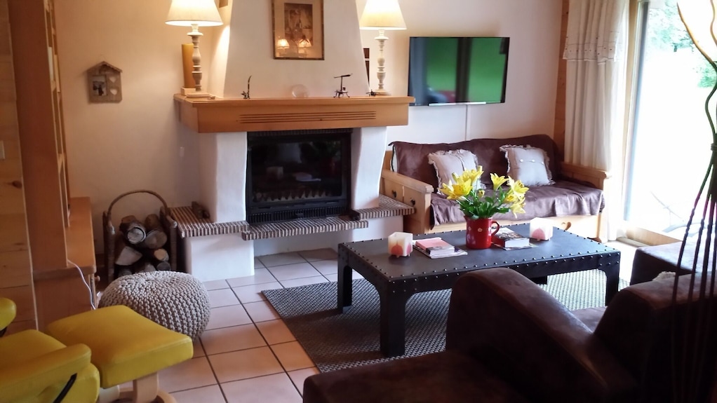 8 People 6 Bedrooms 250m2 3.000m2 Garden - 8 Mins From Skiing Montblanc View - Haute-Savoie