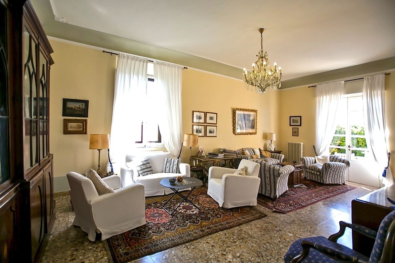 Villa Ascara - Quinze Chambres Villa, Couchages 30 - Siena