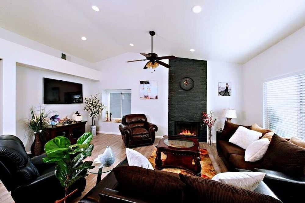 Quiet And Peaceful Retreat. If U Like Thing Quiet And Peaceful City Id 4132 - Palm Springs, CA