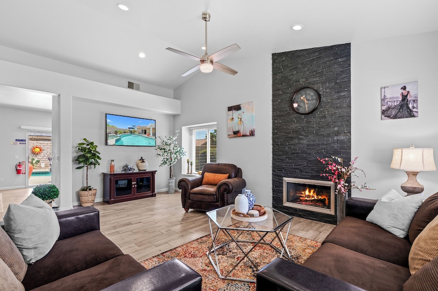 Quiet And Peaceful Retreat. If U Like Things Quiet And Peaceful City Id 4132 - Palm Springs, CA