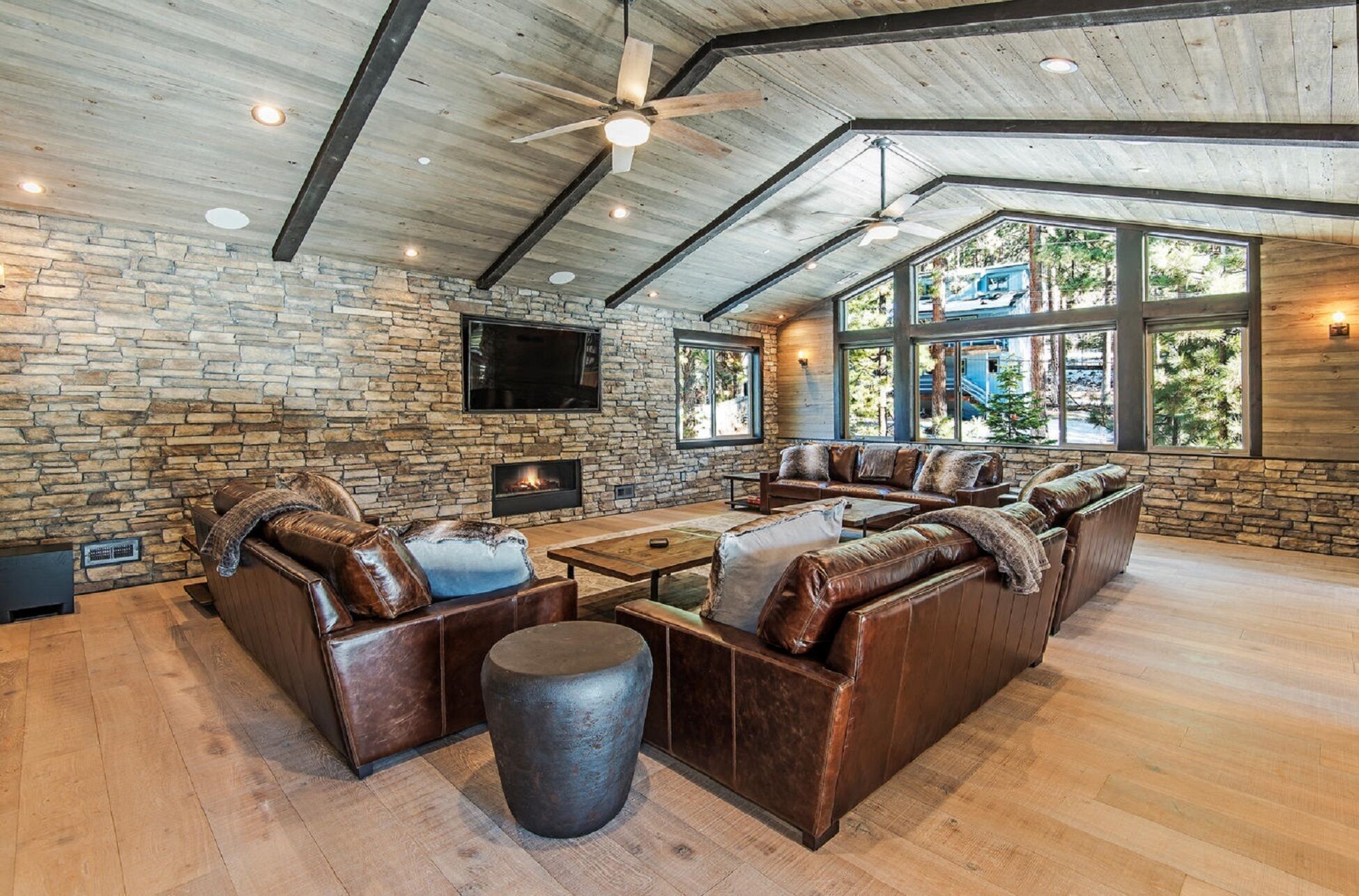 7 Bedroom 7 Bath Luxury Heavenly Estate - South Lake Tahoe, CA