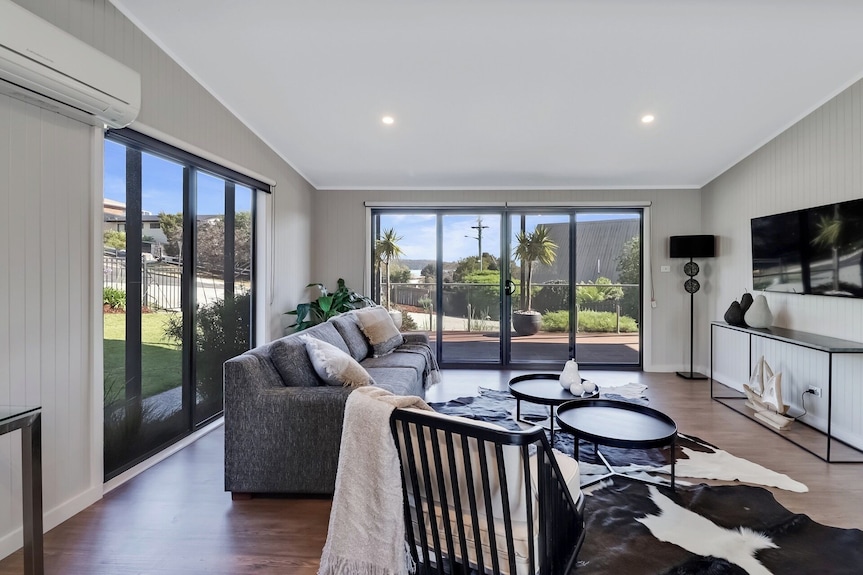 St Helens Beach House - Tasmania