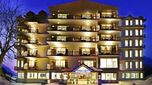 Whistling Pines Resorts And Spa - Lahaul And Spiti