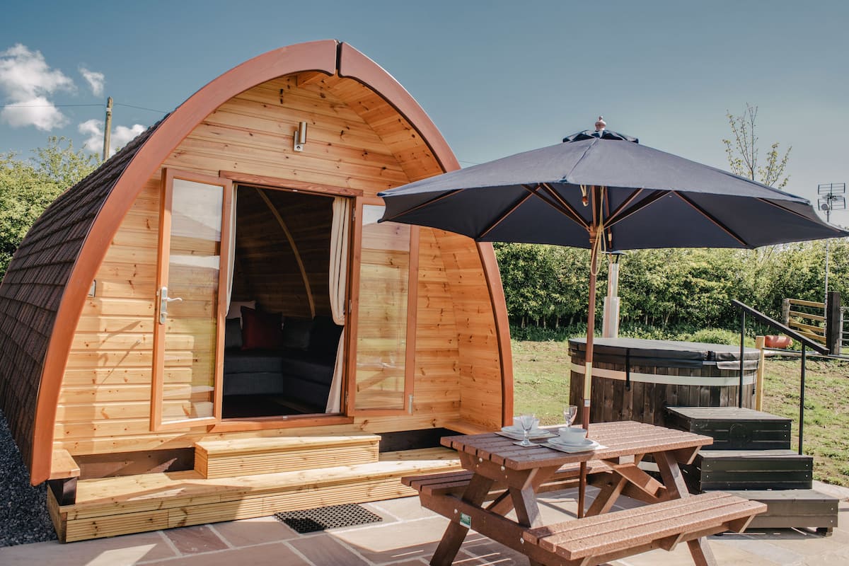 Quarto | Quartos à prova de som, Wi-Fi de cortesia, roupa de cama