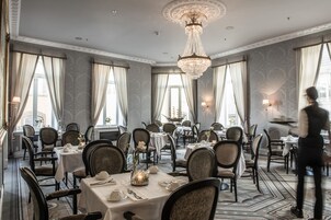 Pequeno-almoço tipo buffet diário incluído 
