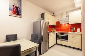 Apartamento (18A/36) | Opções para refeição no quarto
