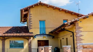 Fachada da propriedade