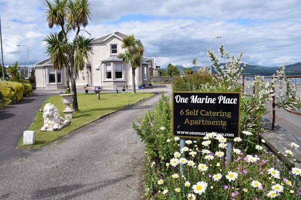 One Marine Place - Bute