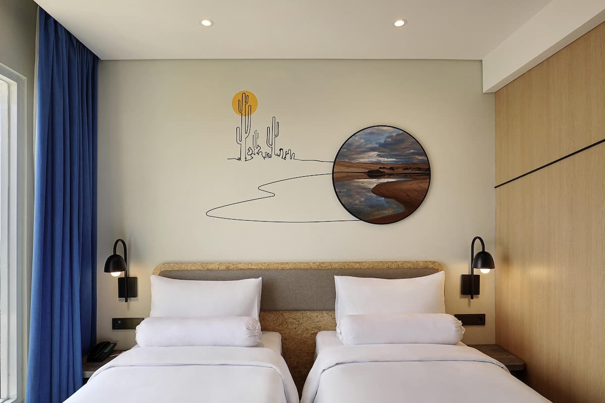 Quarto superior, 2 camas de solteiro | Roupas de cama premium, escrivaninha, quartos à prova de som