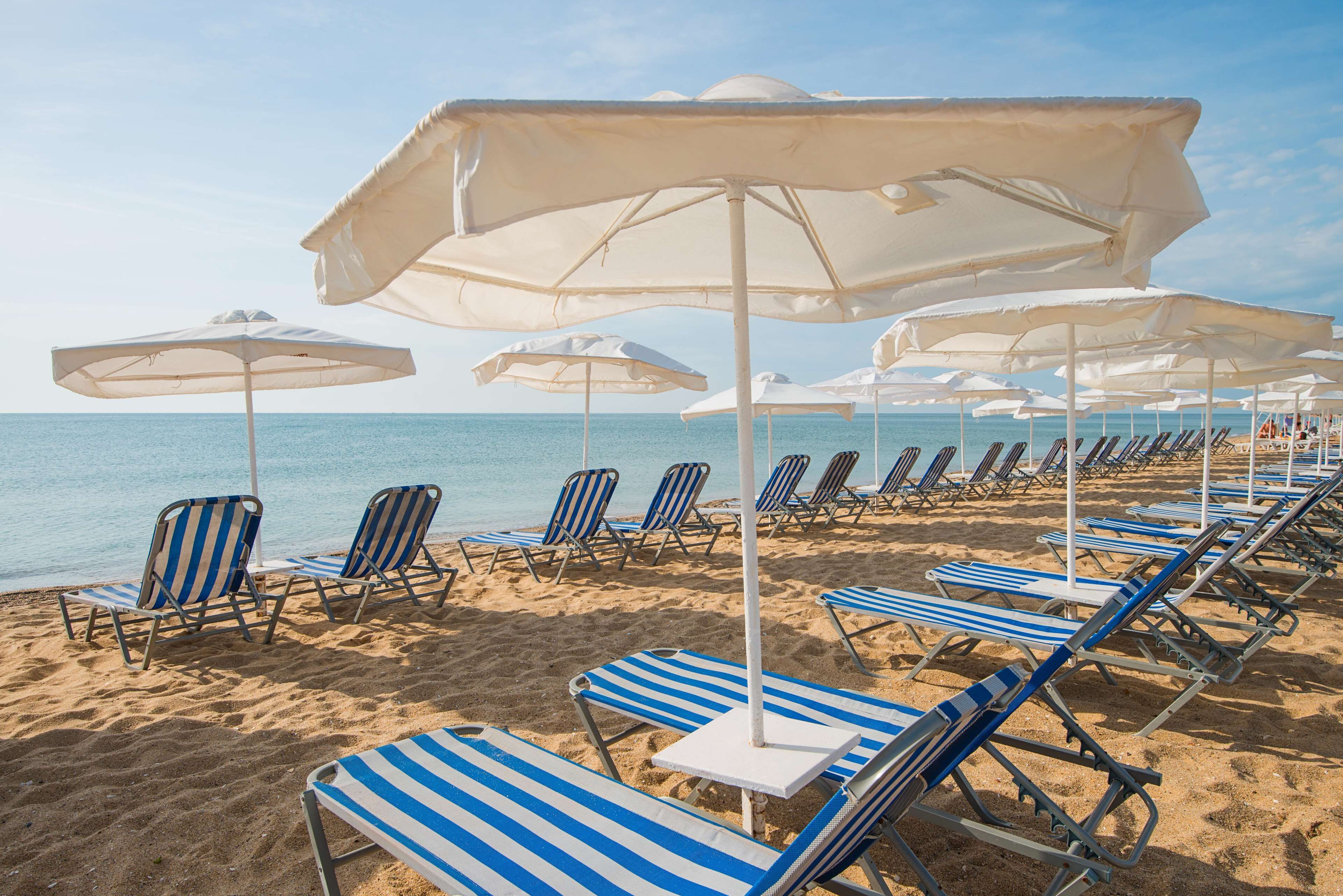 Serviço de traslado de/para a praia grátis, espreguiçadeiras 