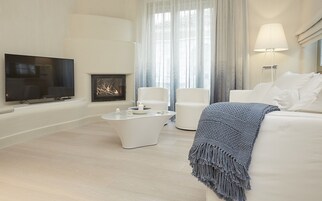 Villa, 3 quartos, vista para o mar | Sala | Smart TV, lareira 
