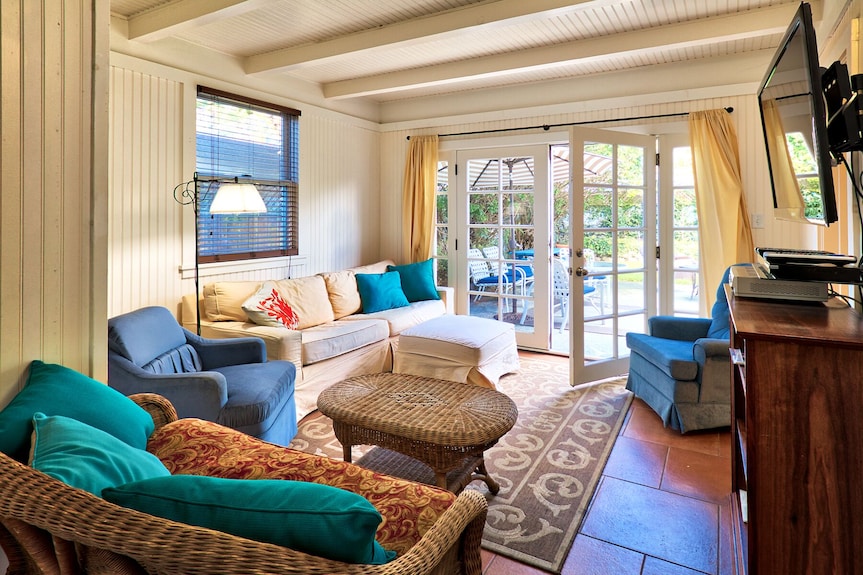 Casa De Playa Perfecta! Vista Al Mar, Pasos A La Playa - Gran Patio Trasero! - Ventura, CA