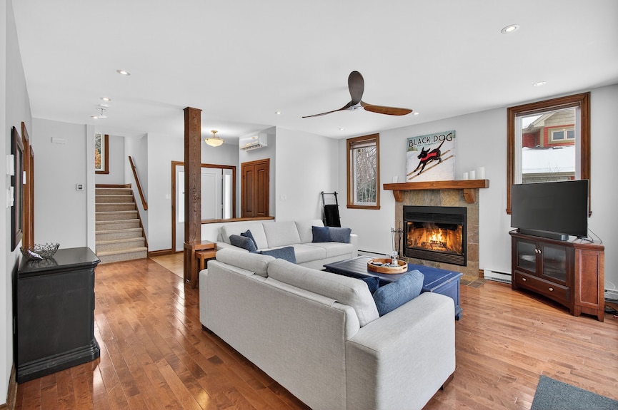 Luxueux 3/4 Chambres Sur Le Terrain De Golf La Bete, Mont Tremblant - Québec