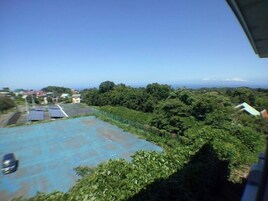 Vista para praia/oceano