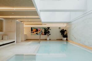 Piscina interior 