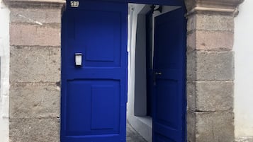 Entrada (vista interior)