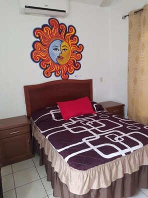 3 quartos, escrivaninha, Wi-Fi de cortesia, roupa de cama
