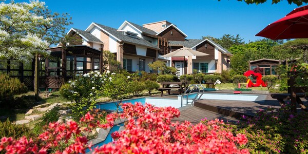 Gyeongju Orsay Pension - Gyeongju-si