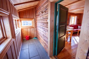 Apartamento Tradicional, várias camas, não fumadores, vista para a montanha | Secretária adequada para computadores portáteis, Wi-fi grátis 