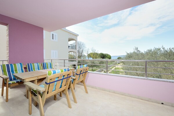 Apartments Karla - Sukošan