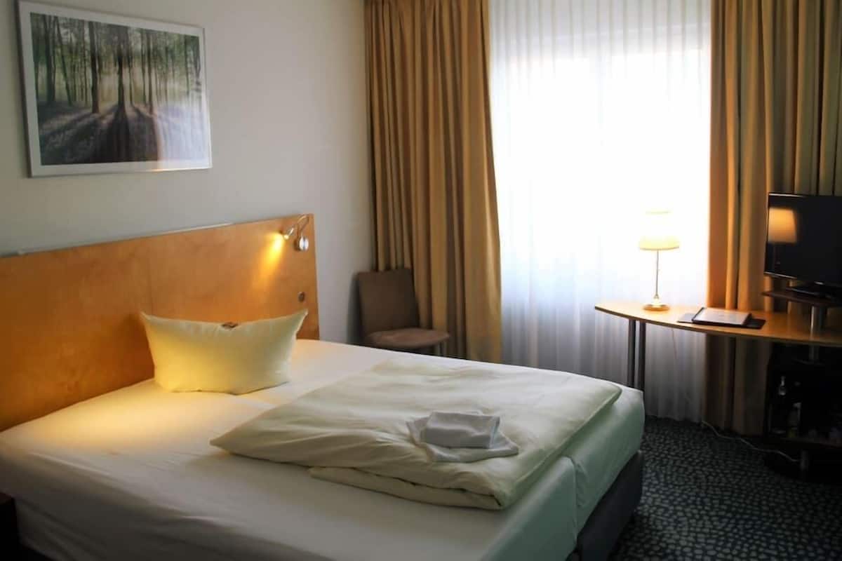 Minibar, secretária, cortinas/cortinados opacos, quartos insonorizados