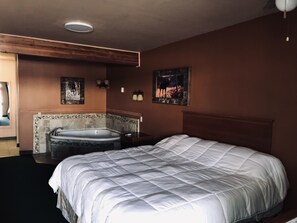 Quarto Deluxe, 1 cama king-size, não fumadores, vista para o jardim | Roupa de alta qualidade, com decoração personalizada 